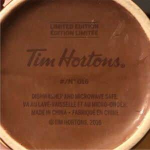 Tim Hortons | Dining | Tim Hortons Bear And Beaver Mugs Pair | Poshmark